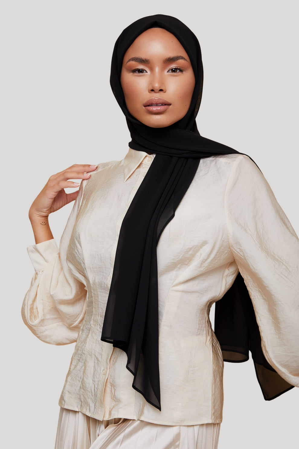 Small Luxury Chiffon Hijab – Voile Chic - USA